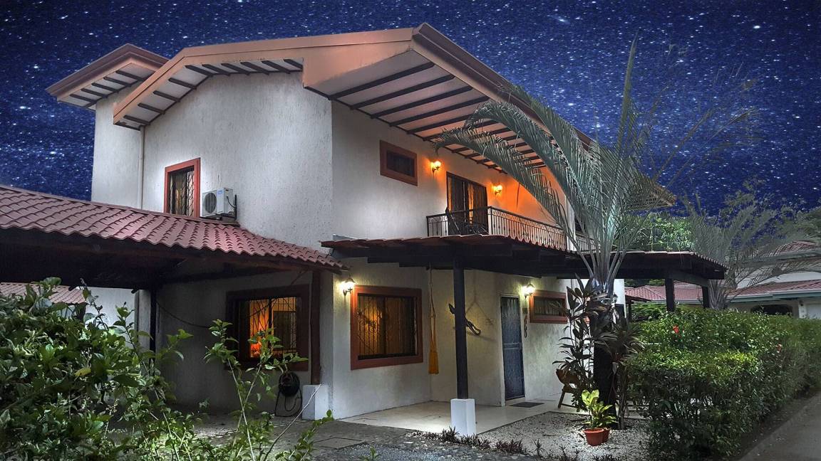 160 M² Apartment ∙ 2 Bedrooms ∙ 4 Guests - Esterillos Este