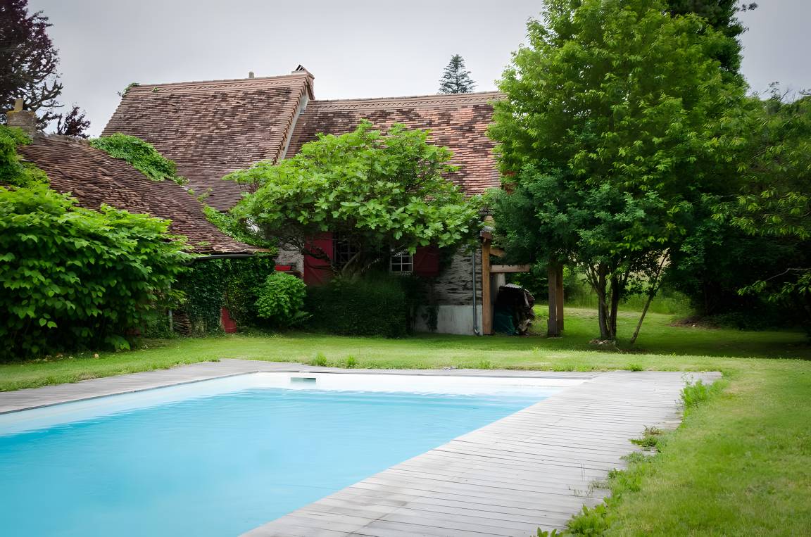 280 M² Maison De Vacances ∙ 8 Chambres ∙ 24 Personnes - Dordogne
