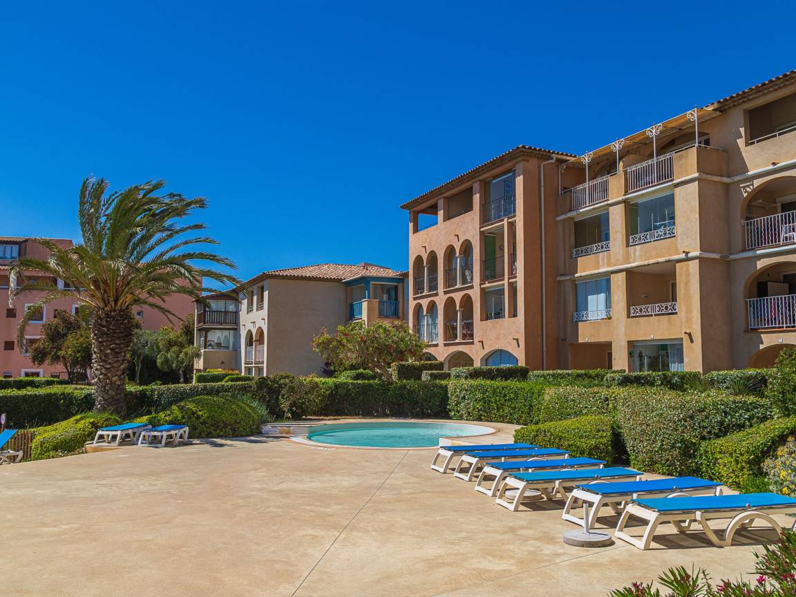 32 M² House ∙ 1 Bedroom ∙ 4 Guests - Bandol