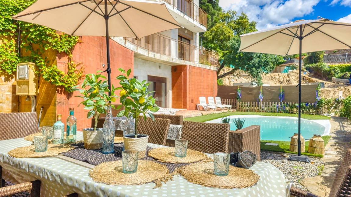 200 M² Villa ∙ 4 Habitaciones ∙ 10 Huéspedes - Tossa de Mar
