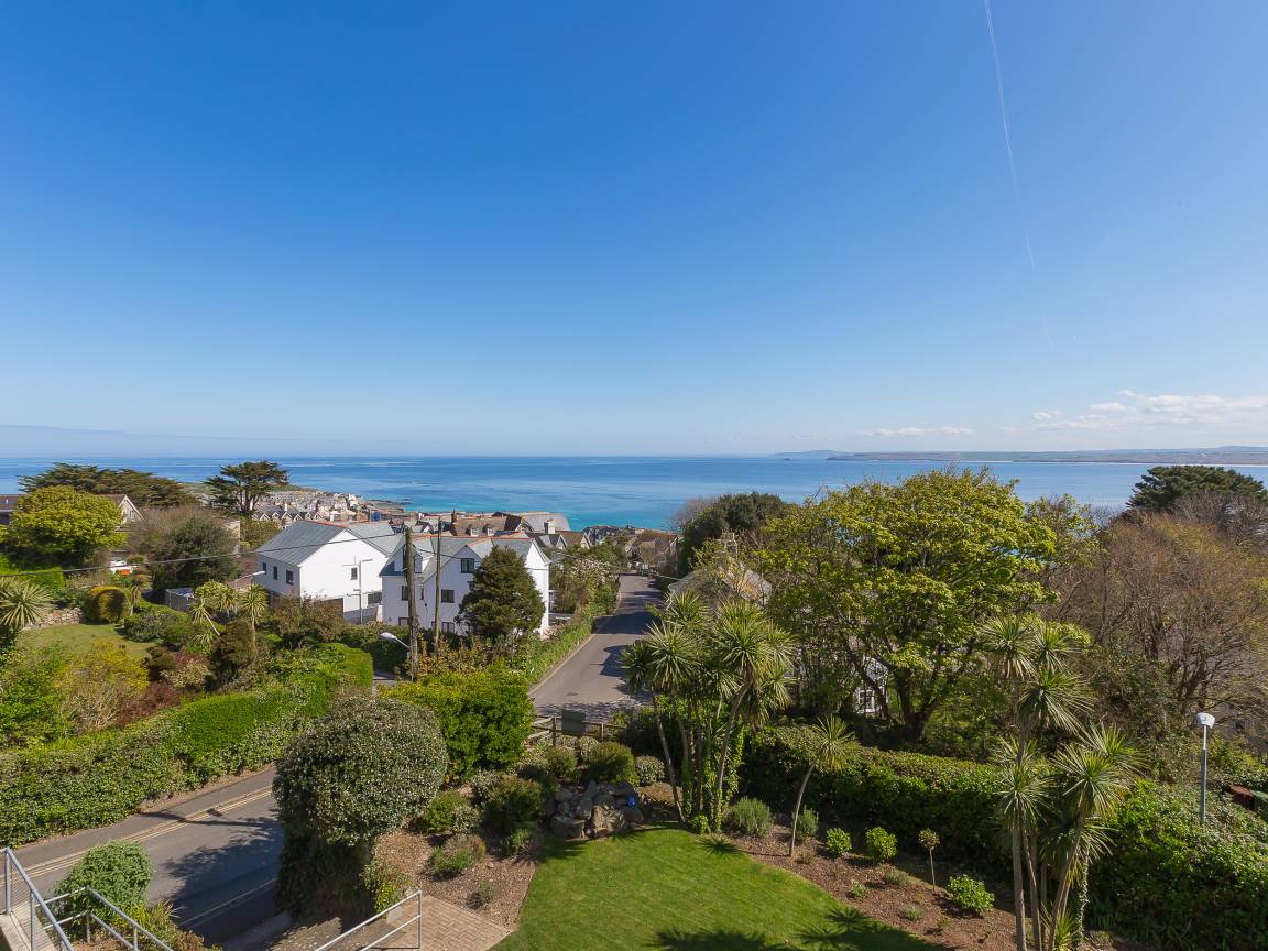 Cottage ∙ 2 Bedrooms ∙ 4 Guests - St Ives