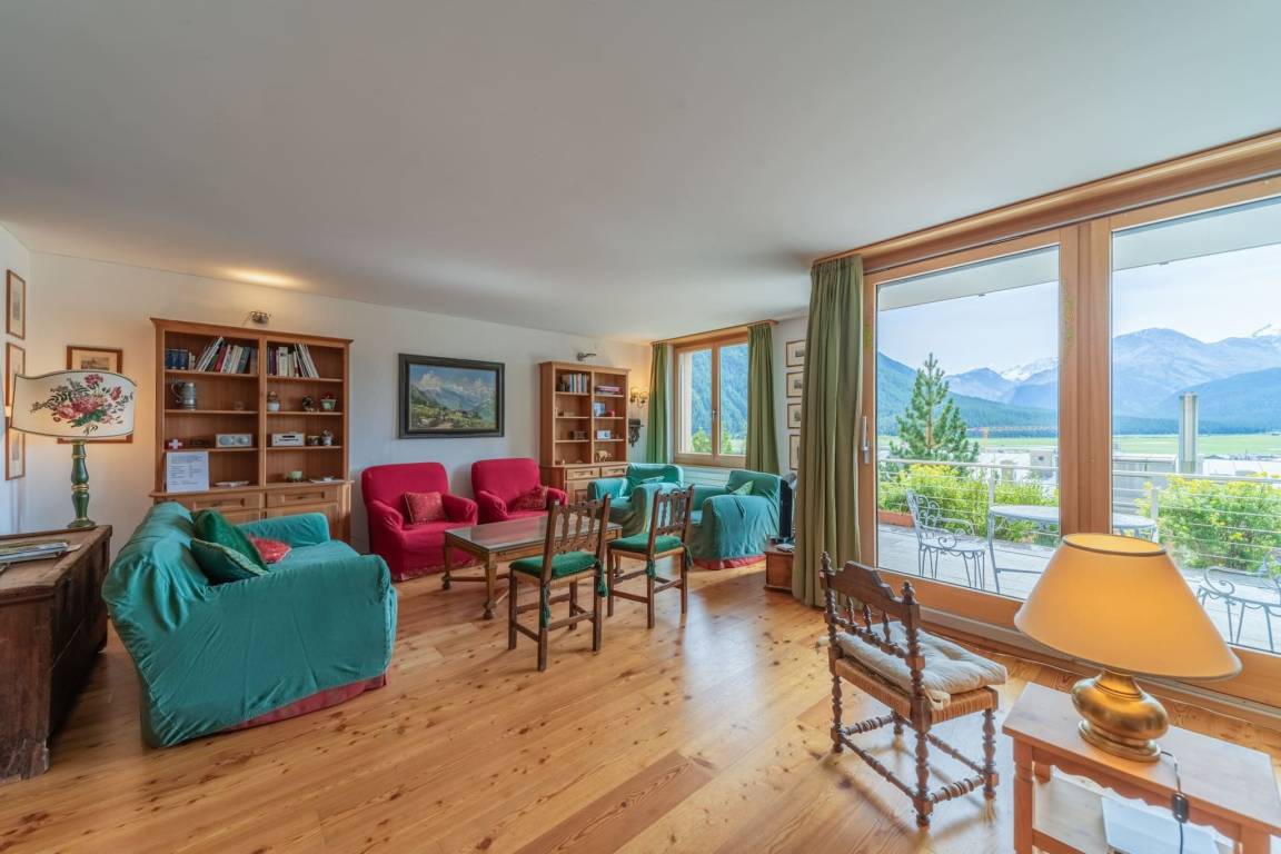 110 M² Apartment ∙ 3 Bedrooms ∙ 7 Guests - Samedan