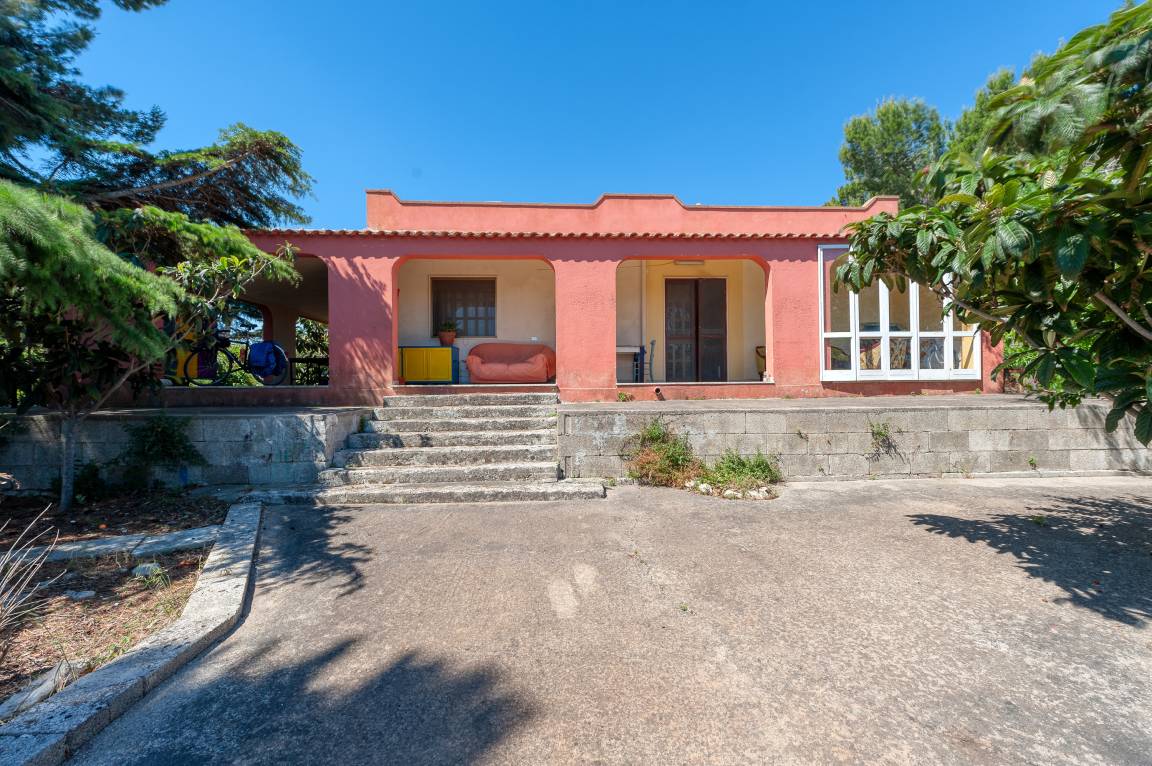 65 M² House ∙ 1 Bedroom ∙ 5 Guests - Lecce