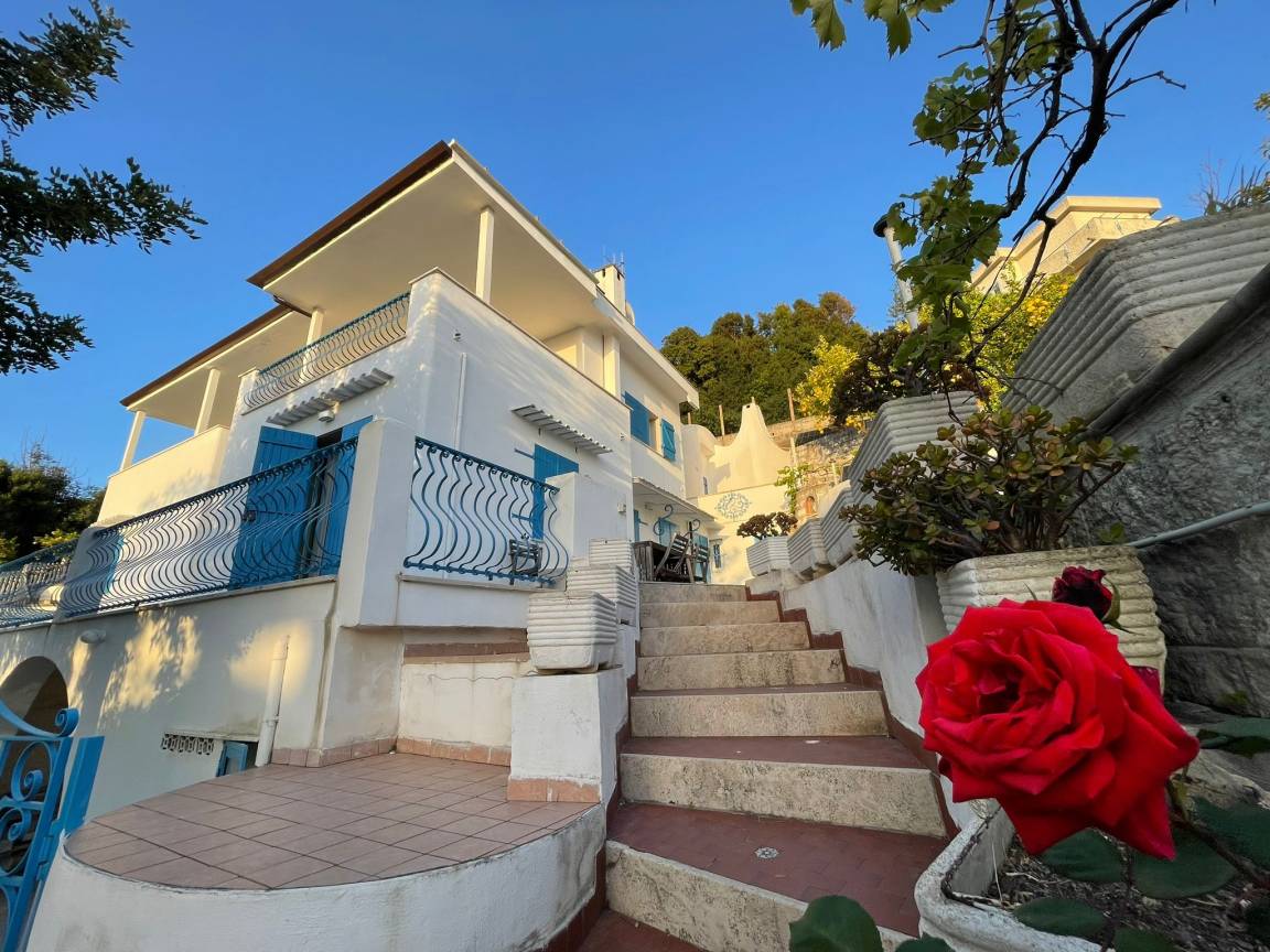 200 M² Apartment ∙ 4 Bedrooms ∙ 8 Guests - Sperlonga