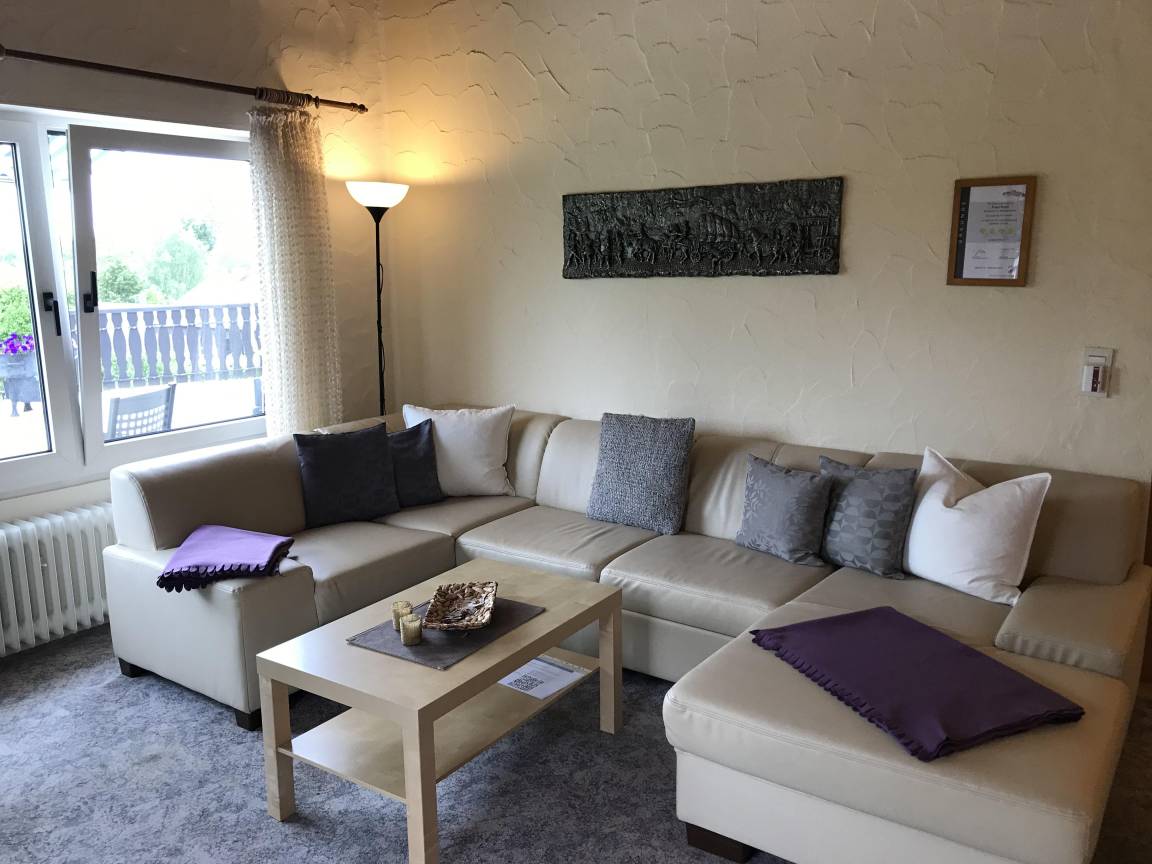 55 M² Ferienwohnung ∙ 1 Schlafzimmer ∙ 2 Gäste - Manderscheid