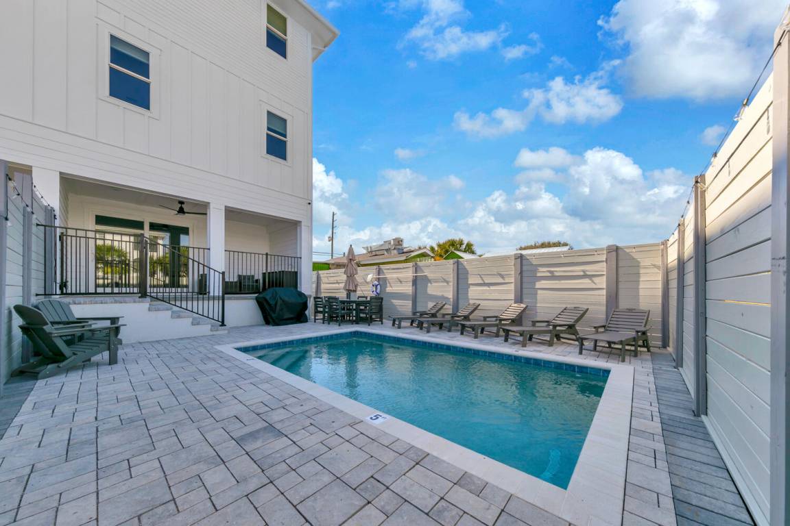 341 M² House ∙ 6 Bedrooms ∙ 17 Guests - Panama City Beach, FL