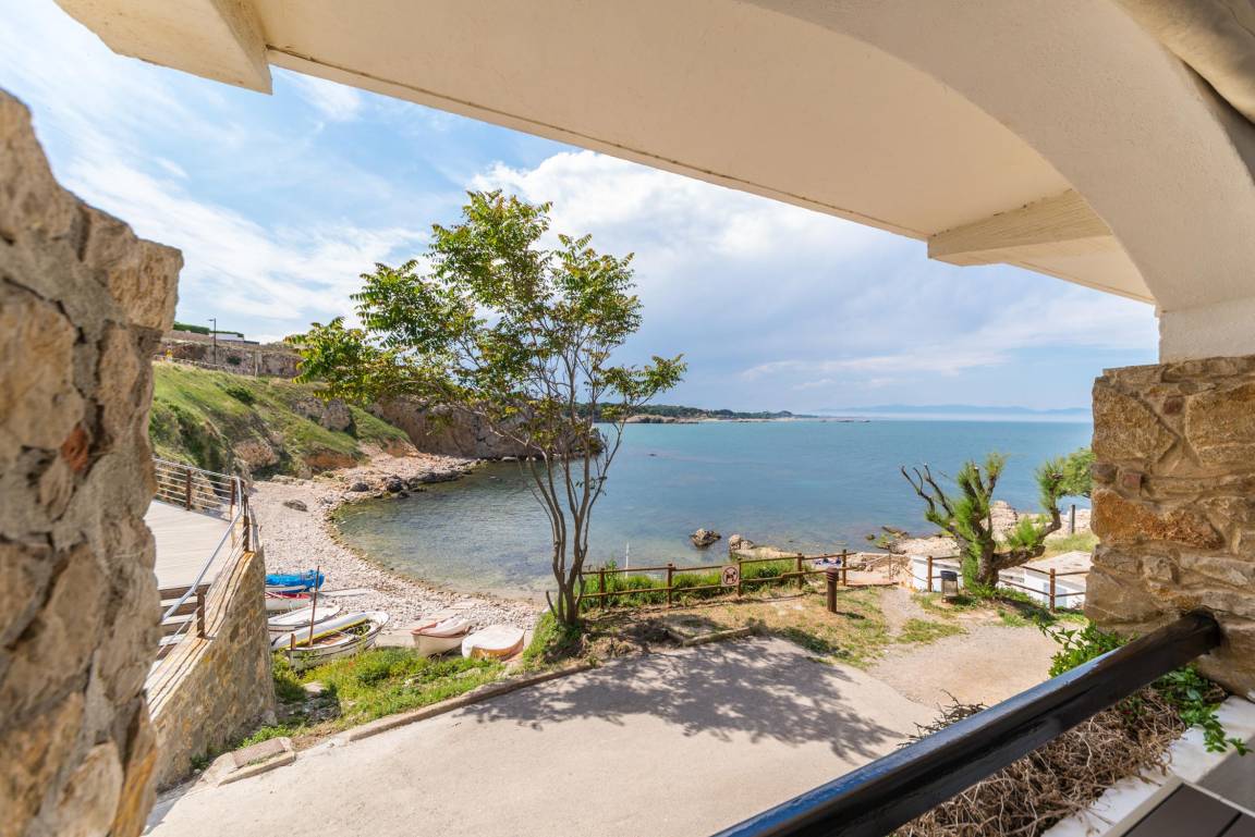 84 M² Apartment ∙ 3 Bedrooms ∙ 7 Guests - L'Escala