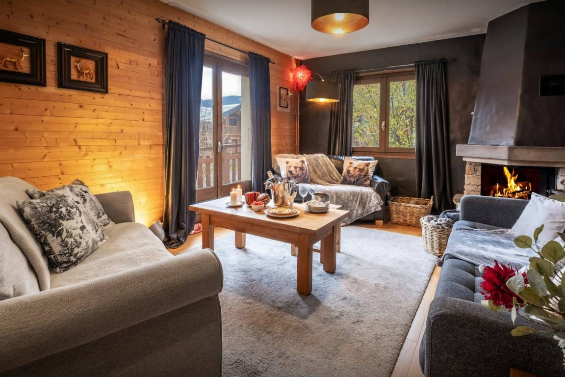 210 M² Chalet ∙ 4 Chambres ∙ 8 Personnes - Taninges