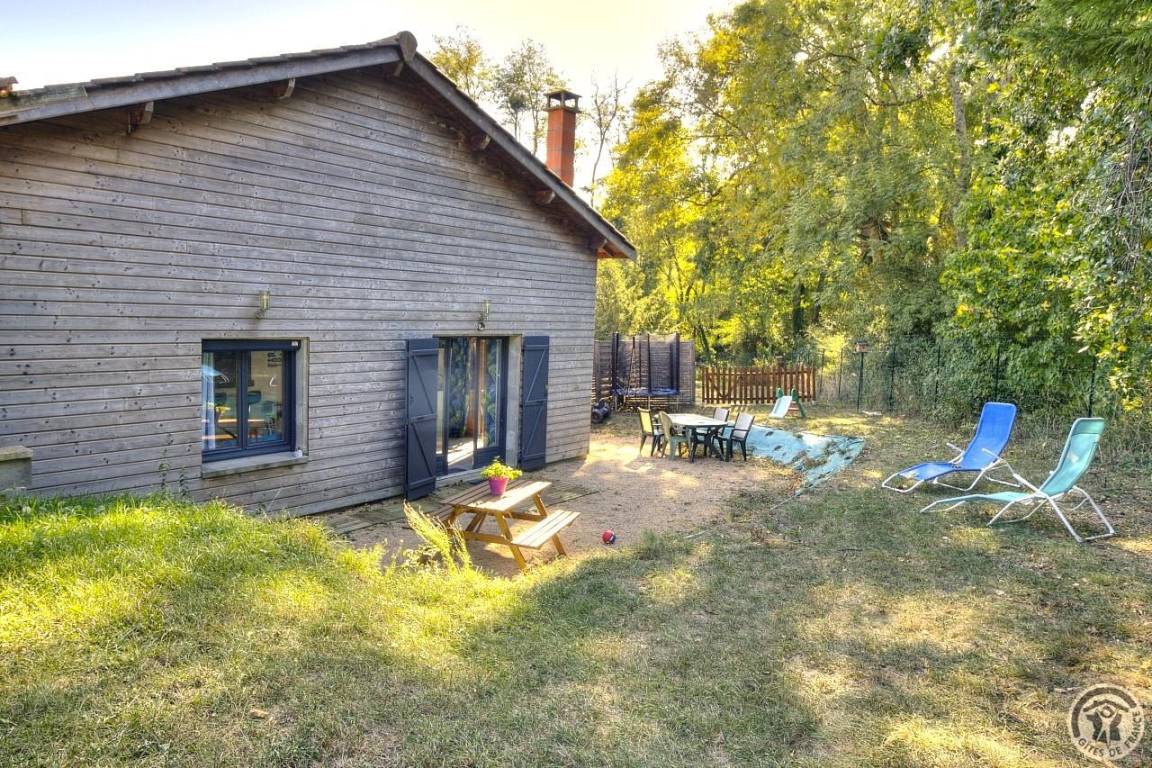 70 M² Gîte ∙ 1 Chambre ∙ 4 Personnes - Juliénas