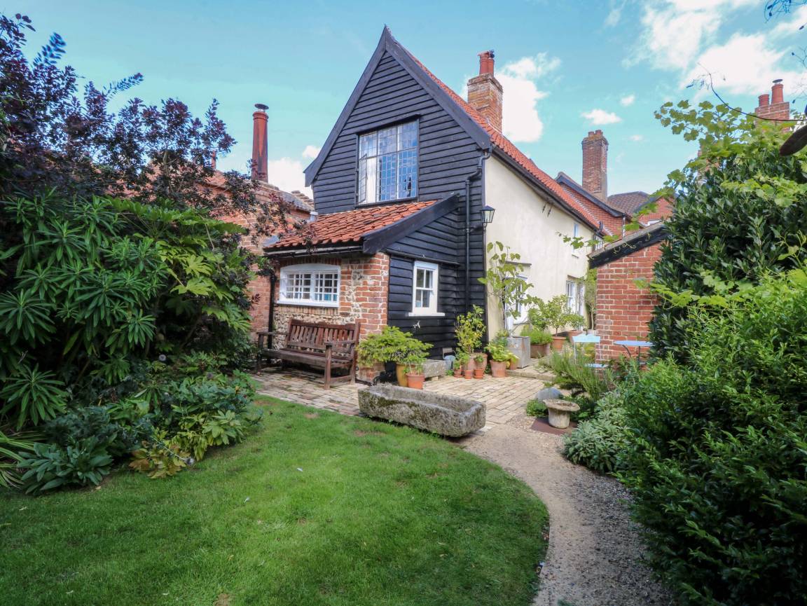 Cottage ∙ 2 Bedrooms ∙ 4 Guests - Wymondham