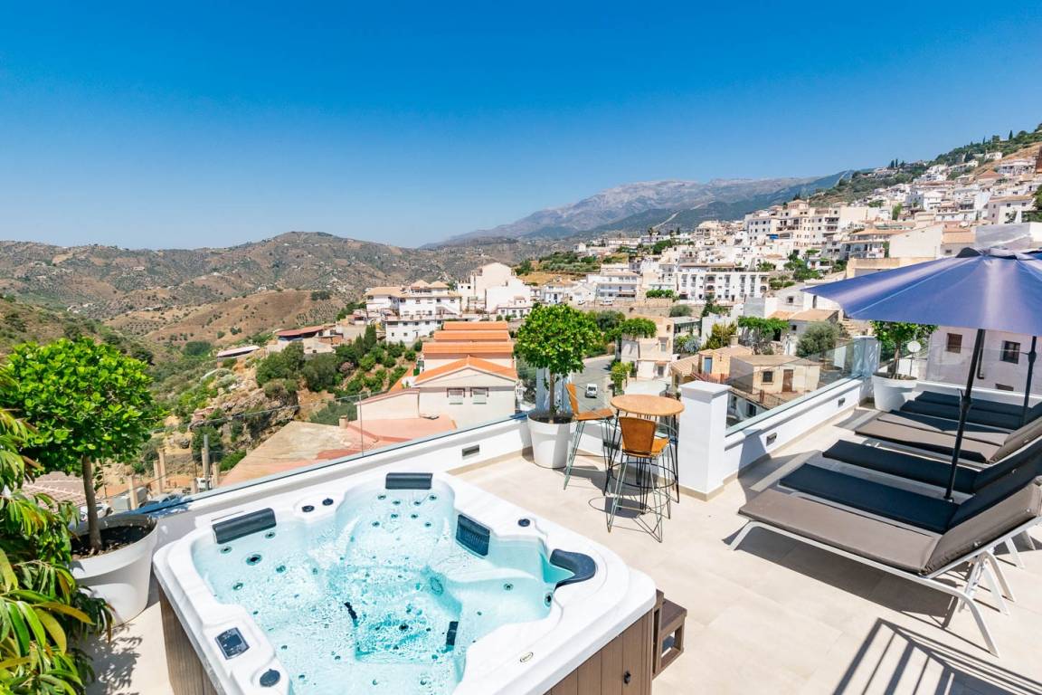 64 M² Apartamento ∙ 2 Habitaciones ∙ 4 Huéspedes - Cómpeta