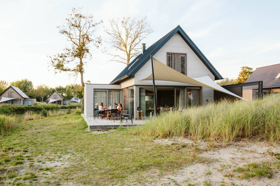 165 M² Ferienhaus ∙ 5 Schlafzimmer ∙ 10 Gäste - Ouddorp
