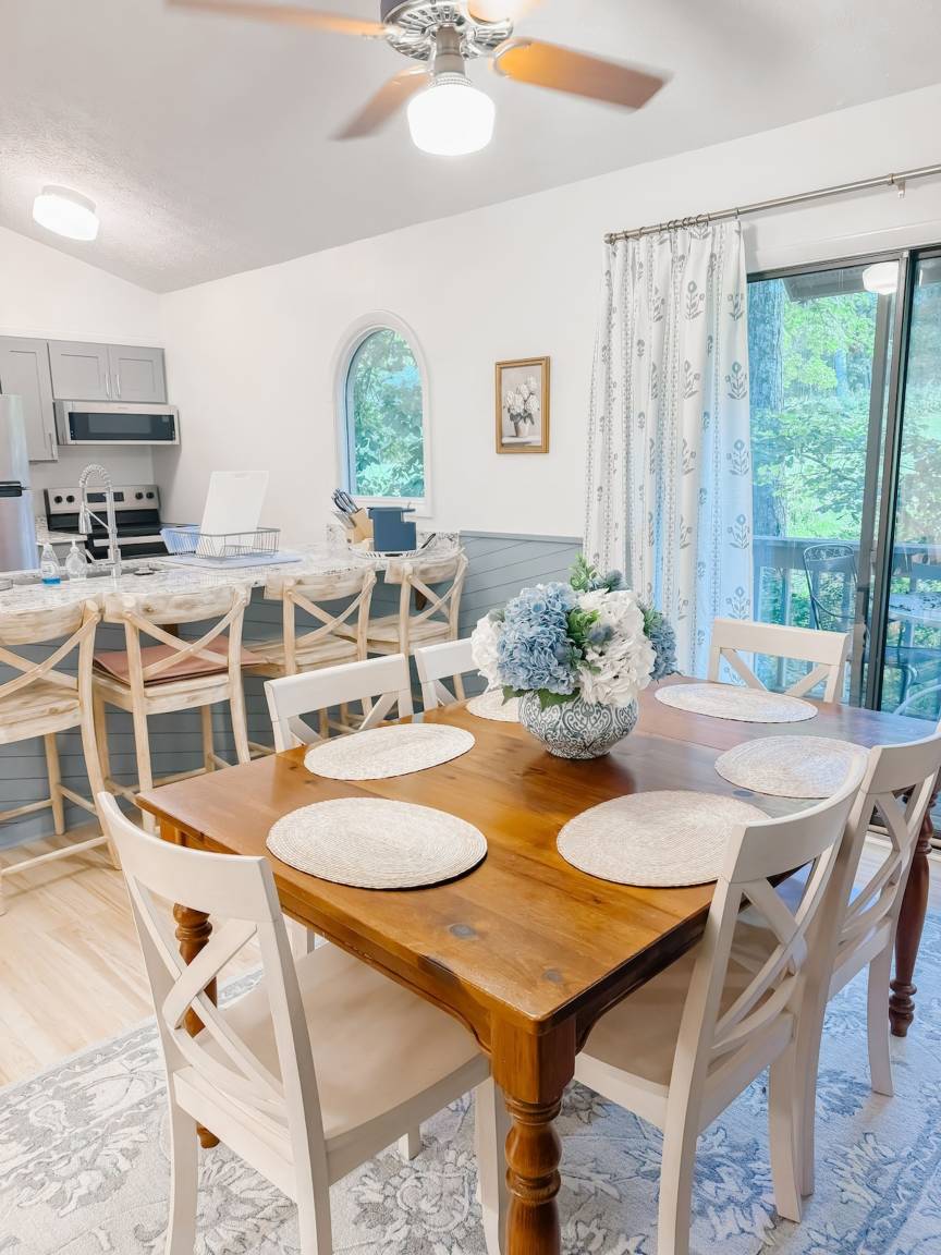 Apartment ∙ 2 Bedrooms ∙ 6 Guests - Wintergreen, VA