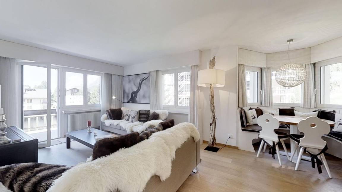 90 M² Ferienwohnung ∙ 2 Schlafzimmer ∙ 4 Gäste - Silvaplana