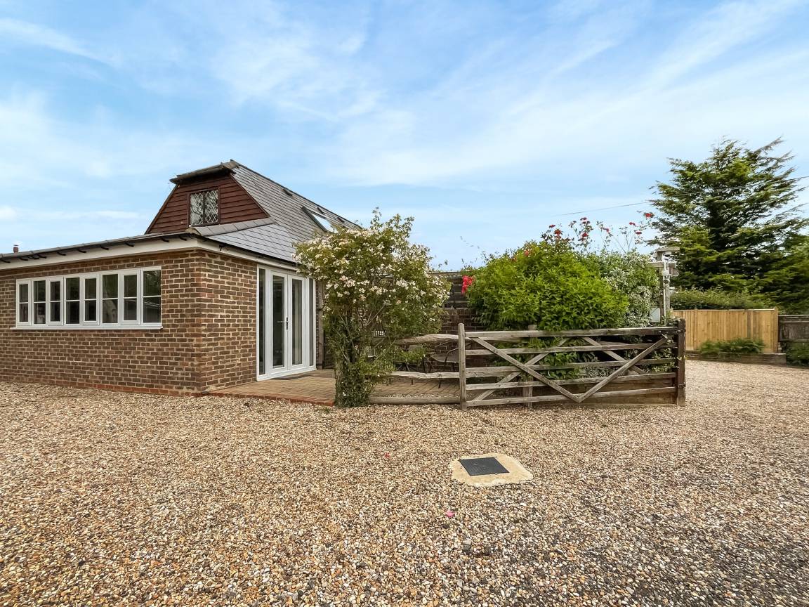 Cottage ∙ 2 Bedrooms ∙ 4 Guests - Horsham, UK