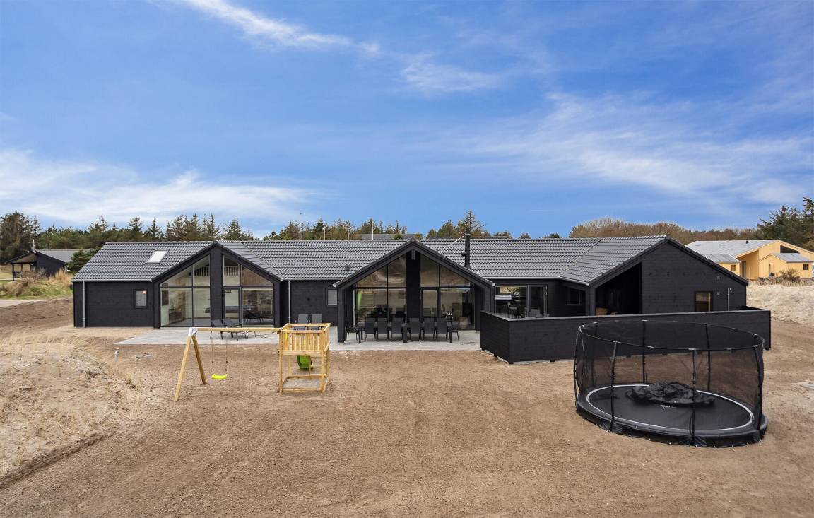 240 M² House ∙ 7 Bedrooms ∙ 18 Guests - Hvide Sande