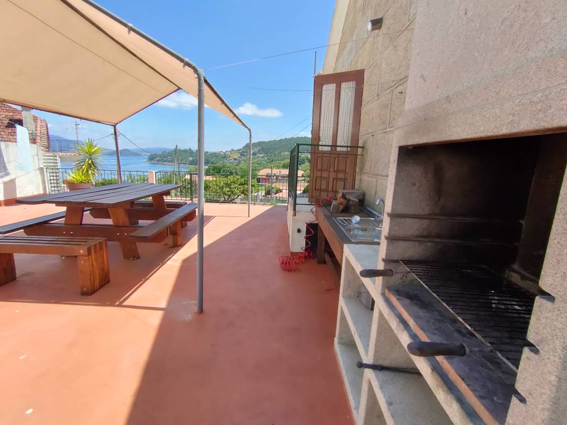 Farmhouse ∙ 8 Bedrooms ∙ 16 Guests - Combarro