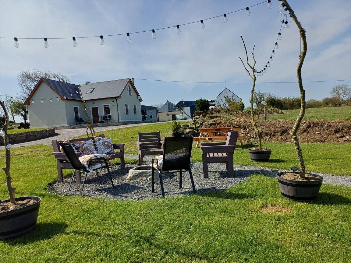 75 M² House ∙ 3 Bedrooms ∙ 6 Guests - County Cork