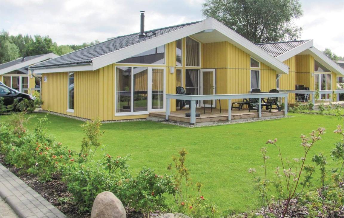77 M² Maisonette-wohnung ∙ 2 Schlafzimmer ∙ 4 Gäste - Rechlin