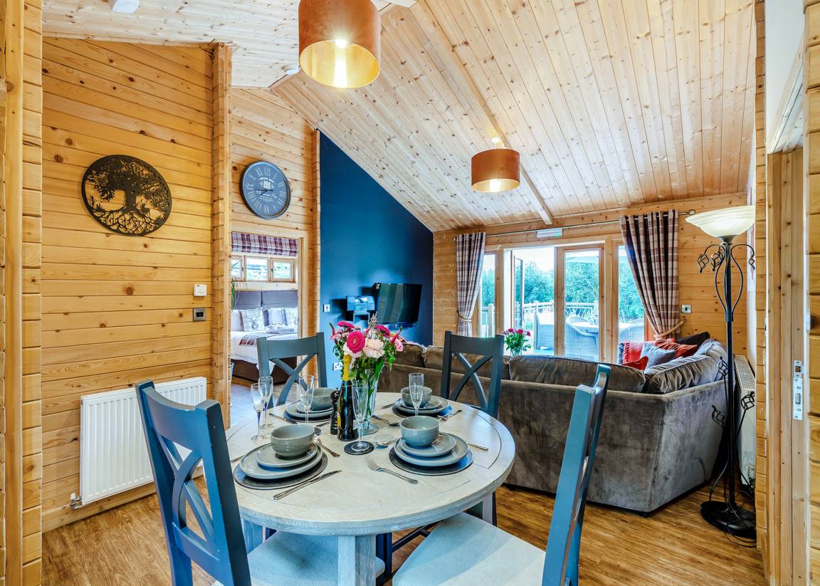Chalet ∙ 2 Bedrooms ∙ 4 Guests - Shropshire