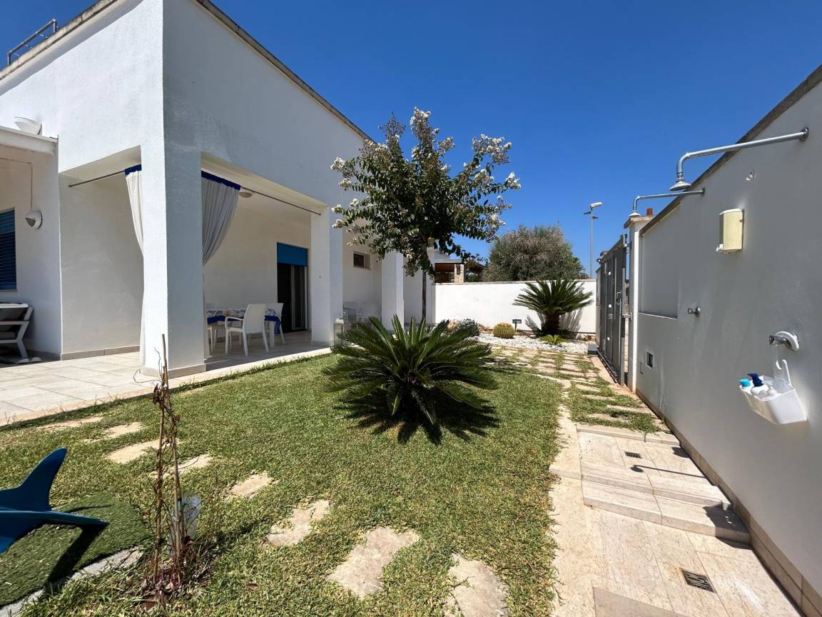70 M² House ∙ 1 Bedroom ∙ 5 Guests - Torre Lapillo