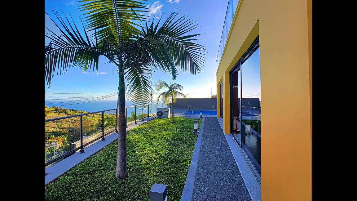 210 M² Maison De Vacances ∙ 3 Chambres ∙ 6 Personnes - Estreito da Calheta
