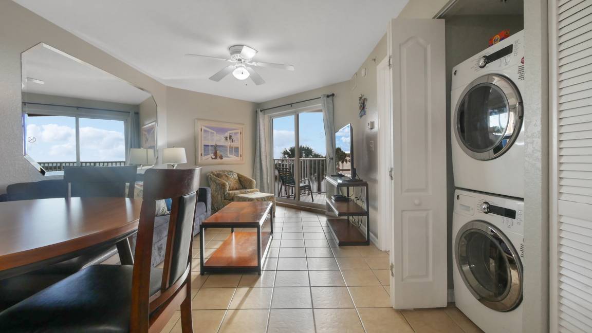 64 M² Condo ∙ 2 Bedrooms ∙ 6 Guests - Treasure Island, FL
