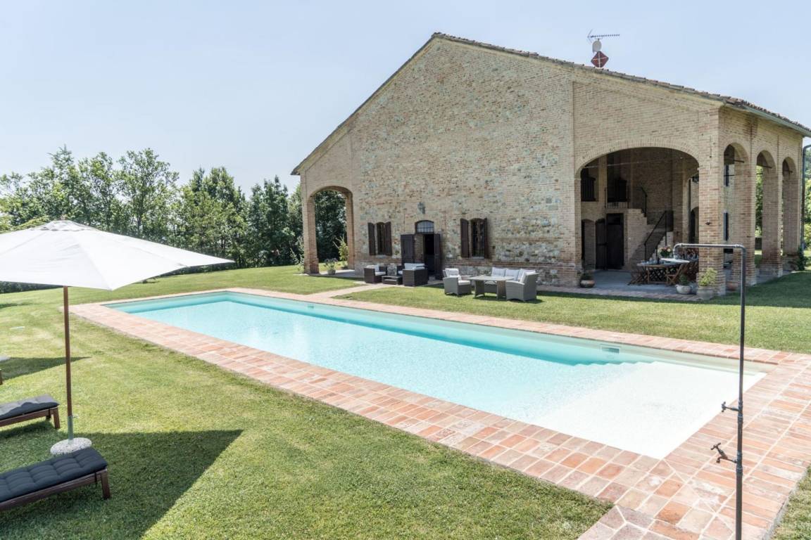 450 M² Appartement ∙ 8 Chambres ∙ 16 Personnes - Fidenza