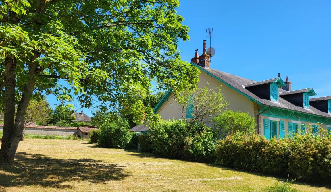 156 M² Gîte ∙ 4 Schlafzimmer ∙ 8 Gäste - Sancoins