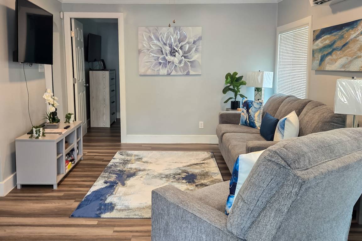 92 M² House ∙ 2 Bedrooms ∙ 6 Guests - Hampton University, Hampton