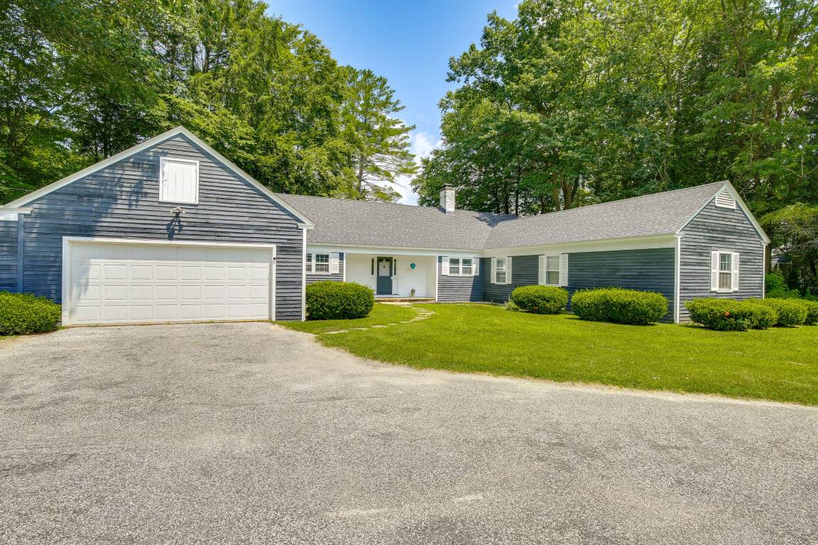 210 M² House ∙ 3 Bedrooms ∙ 6 Guests - Great Barrington, MA