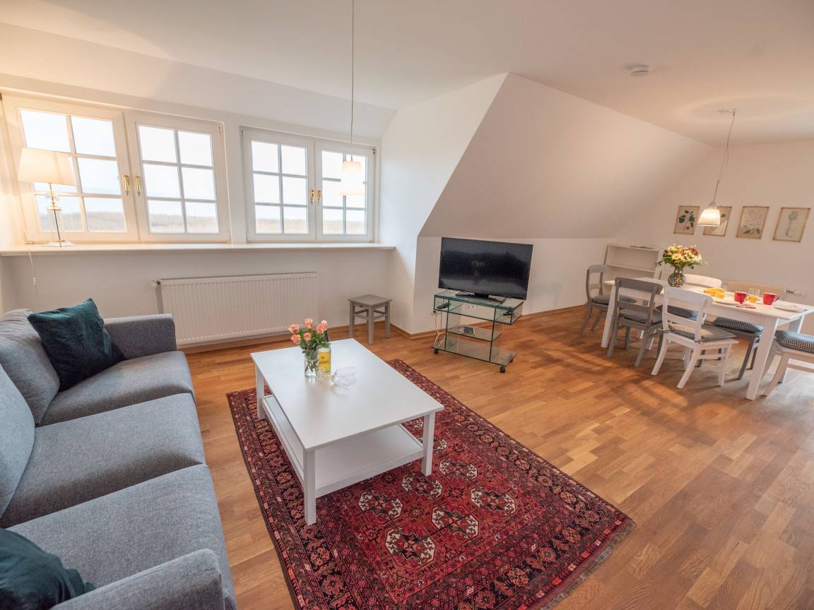 150 M² Apartment ∙ 2 Bedrooms ∙ 4 Guests - Zingst