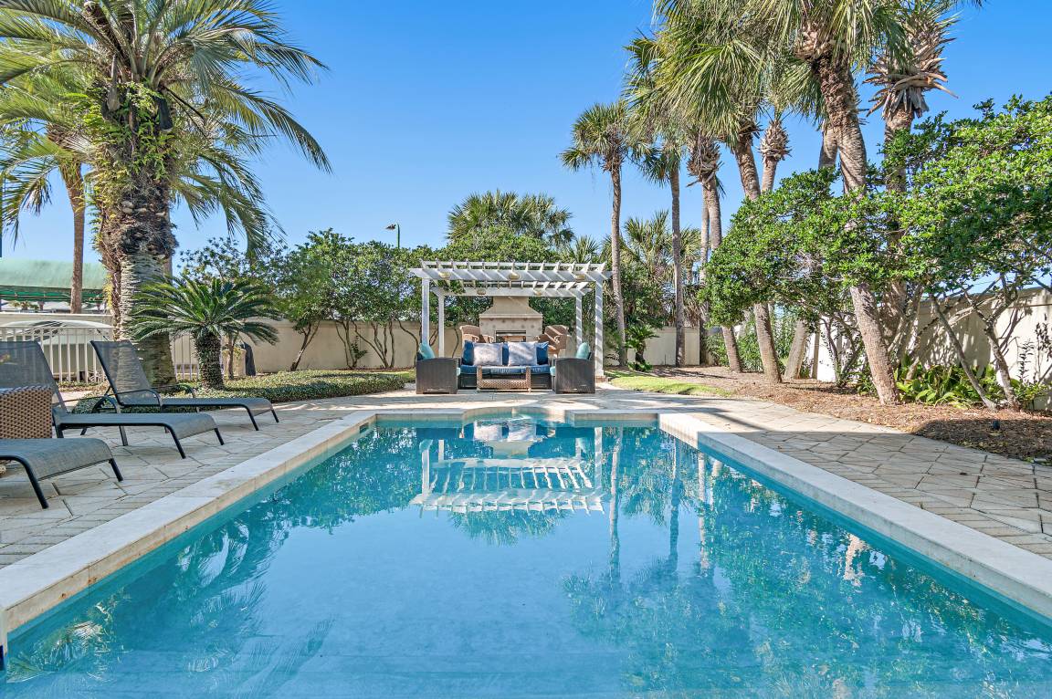 House ∙ 3 Bedrooms ∙ 10 Guests - Destin, FL