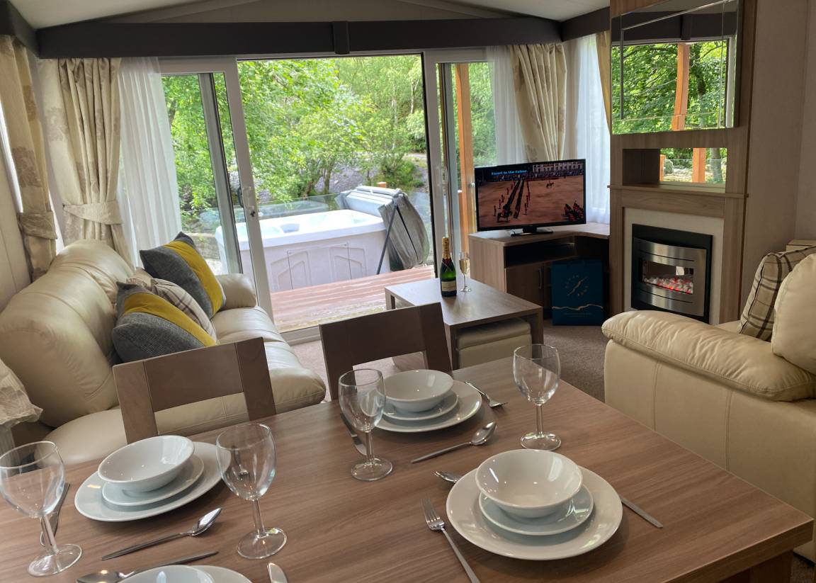 Chalet ∙ 2 Bedrooms ∙ 4 Guests - Wales