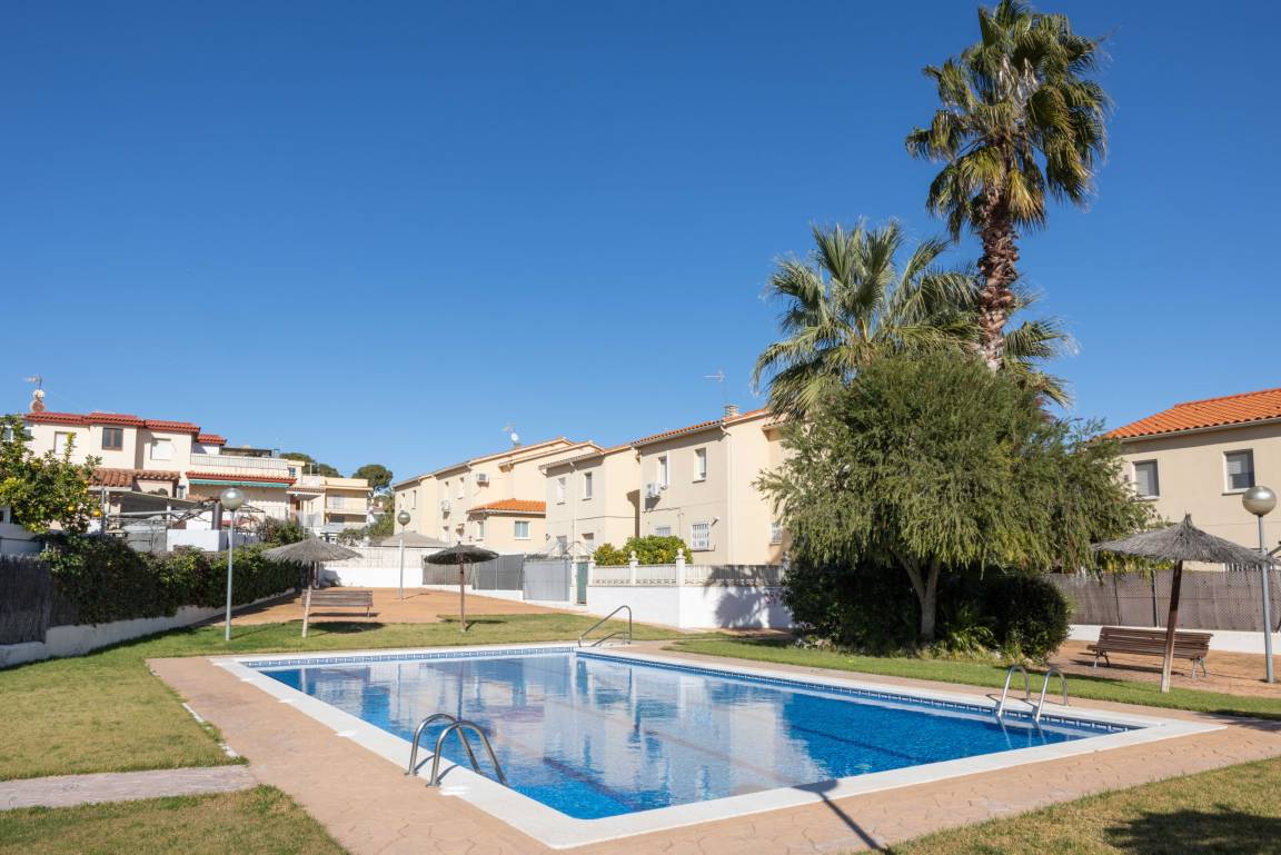120 M² Villa ∙ 3 Habitaciones ∙ 8 Huéspedes - Roda de Bará