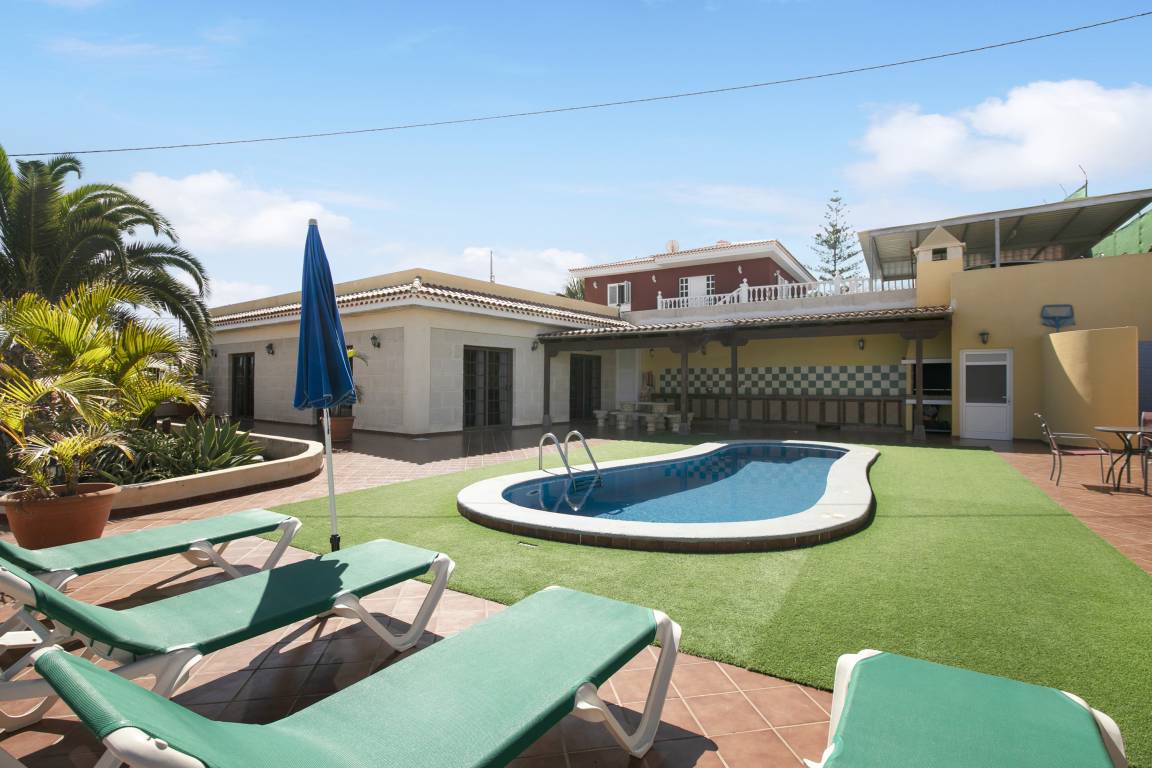 100 M² Chalet ∙ 3 Habitaciones ∙ 6 Huéspedes - Tenerife