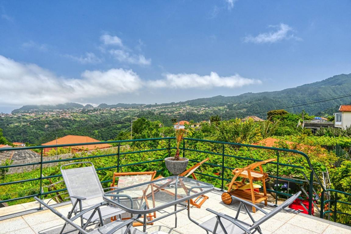 200 M² House ∙ 5 Bedrooms ∙ 9 Guests - Madeira