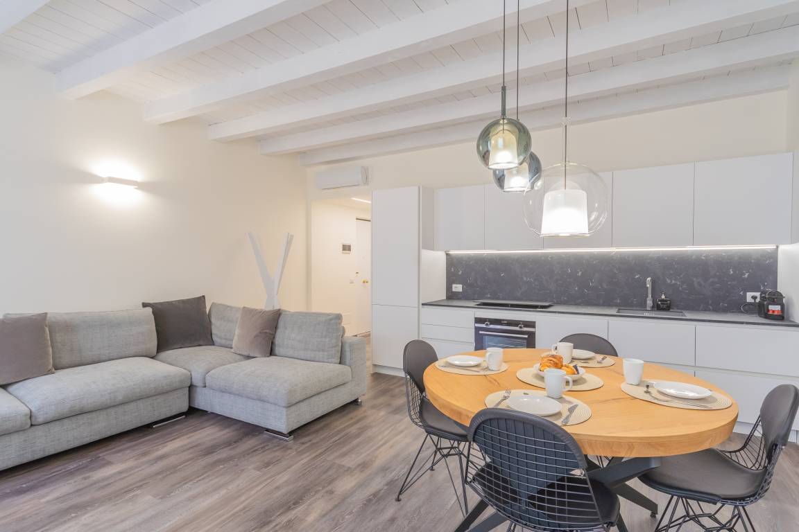 67 M² Apartamento ∙ 1 Habitación ∙ 4 Huéspedes - Como
