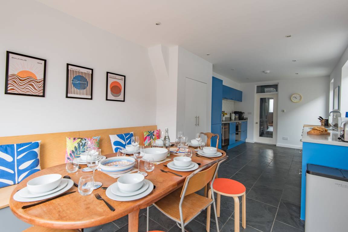 Cottage ∙ 3 Bedrooms ∙ 8 Guests - Whitstable