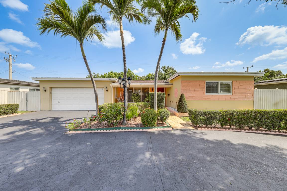 177 M² House ∙ 3 Bedrooms ∙ 8 Guests - Miramar, FL