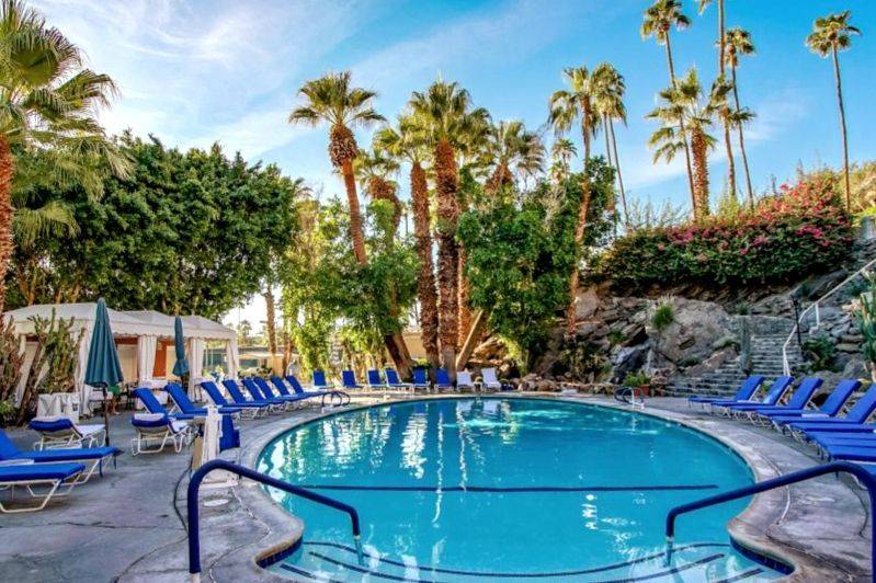 Condo ∙ 1 Bedroom ∙ 4 Guests - Palm Springs, CA