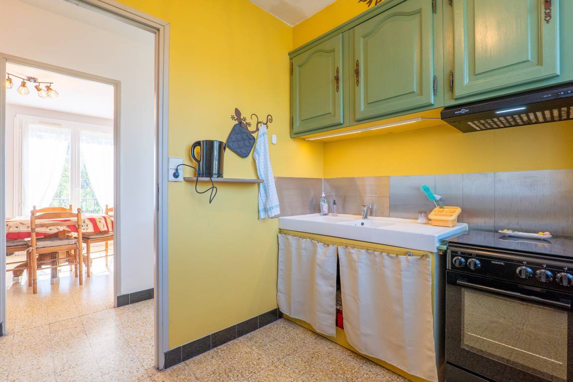 60 M² Ferienhaus ∙ 2 Schlafzimmer ∙ 4 Gäste - Barjac