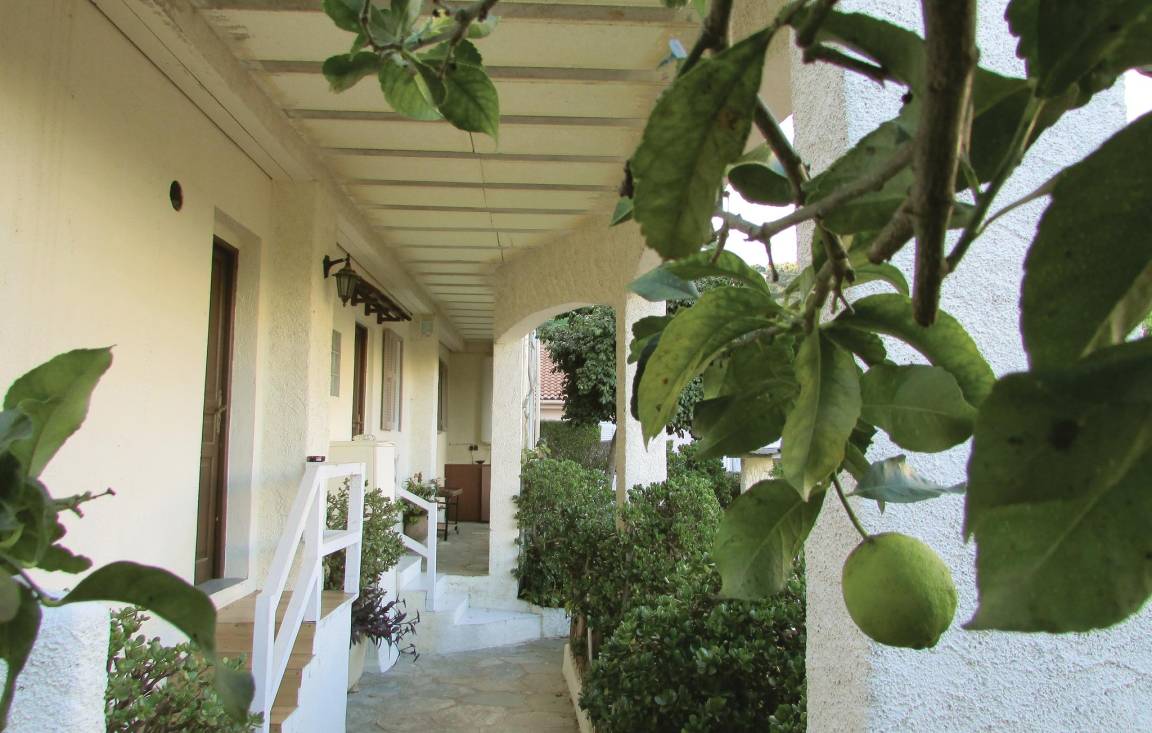 28 M² Appartamento ∙ 1 Camera Da Letto ∙ 2 Ospiti - Bastia