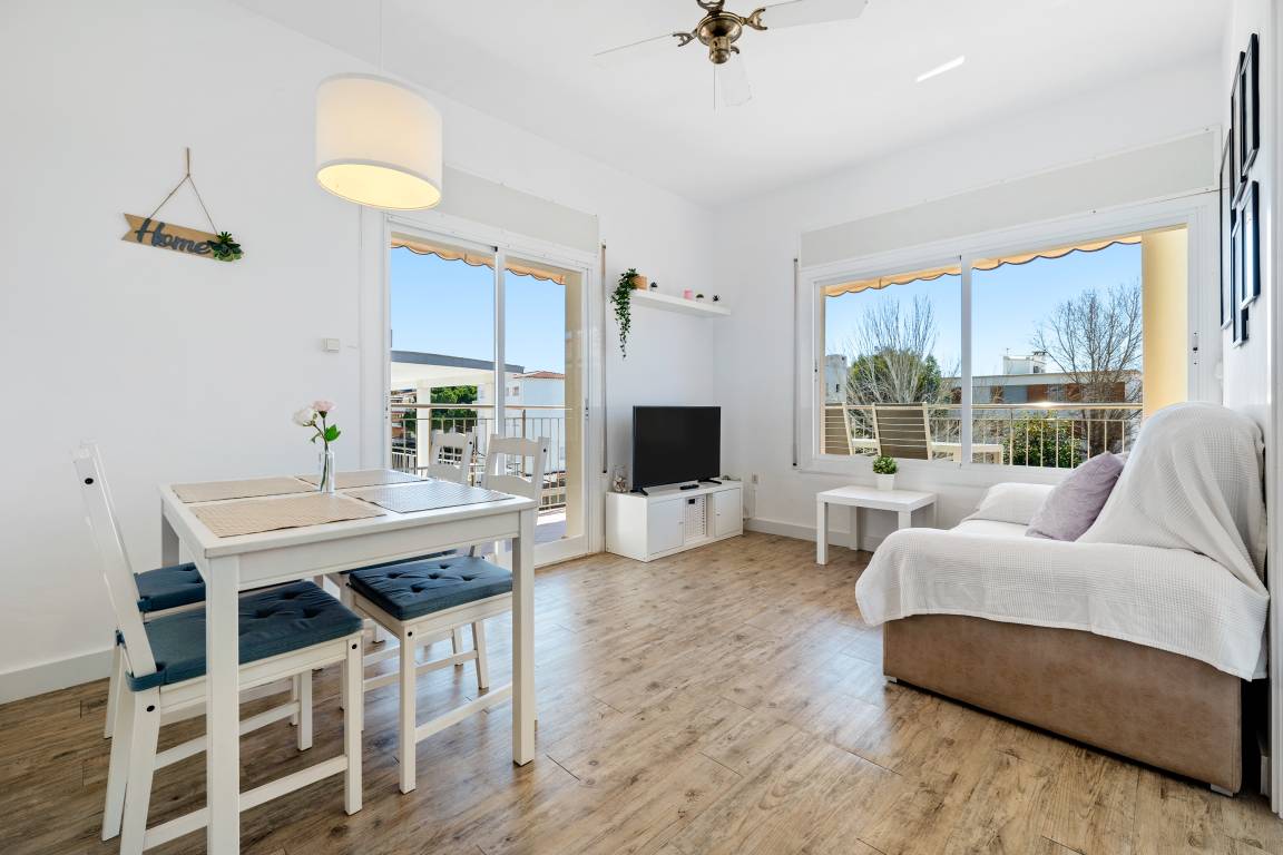 55 M² Apartamento ∙ 2 Habitaciones ∙ 4 Huéspedes - El Vendrell
