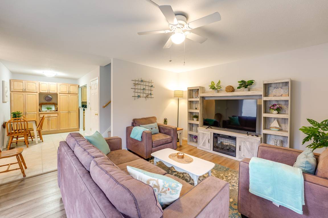 130 M² Apartment ∙ 3 Bedrooms ∙ 6 Guests - Grand Haven, MI