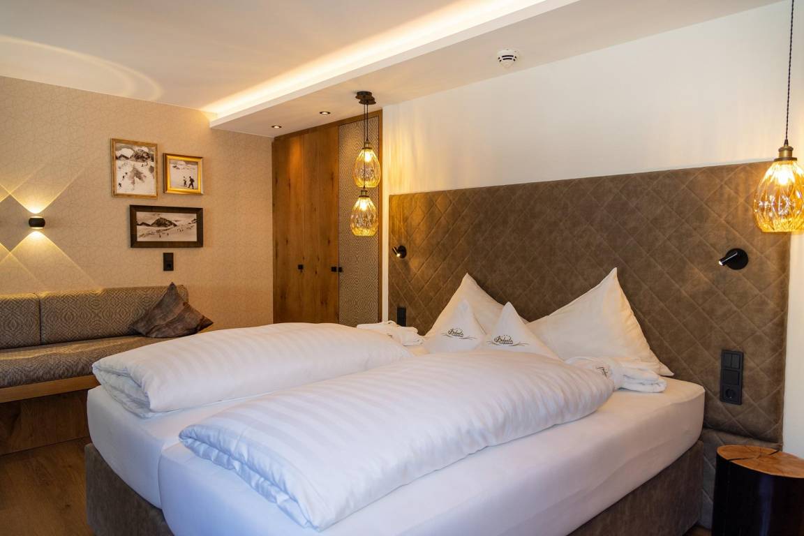 24 M² Hotel ∙ 1 Bedroom ∙ 3 Guests - Ischgl