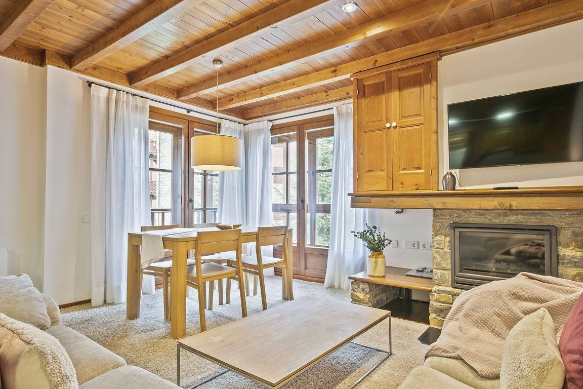 74 M² Apartamento ∙ 2 Habitaciones ∙ 4 Huéspedes - Baqueira