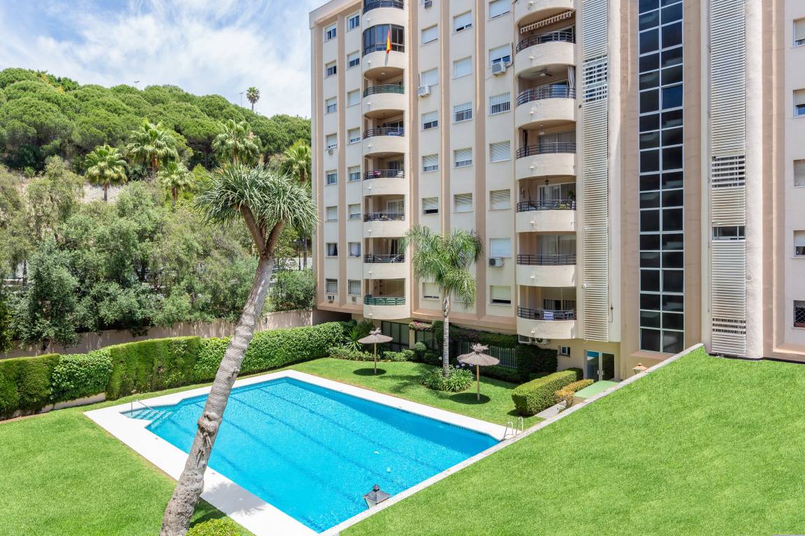 150 M² Apartment ∙ 4 Bedrooms ∙ 8 Guests - Marbella
