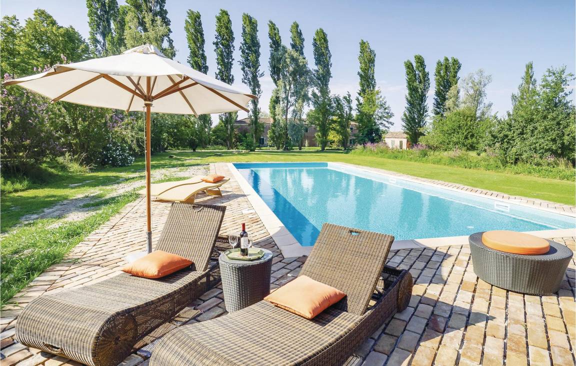 70 M² House ∙ 2 Bedrooms ∙ 6 Guests - Adria