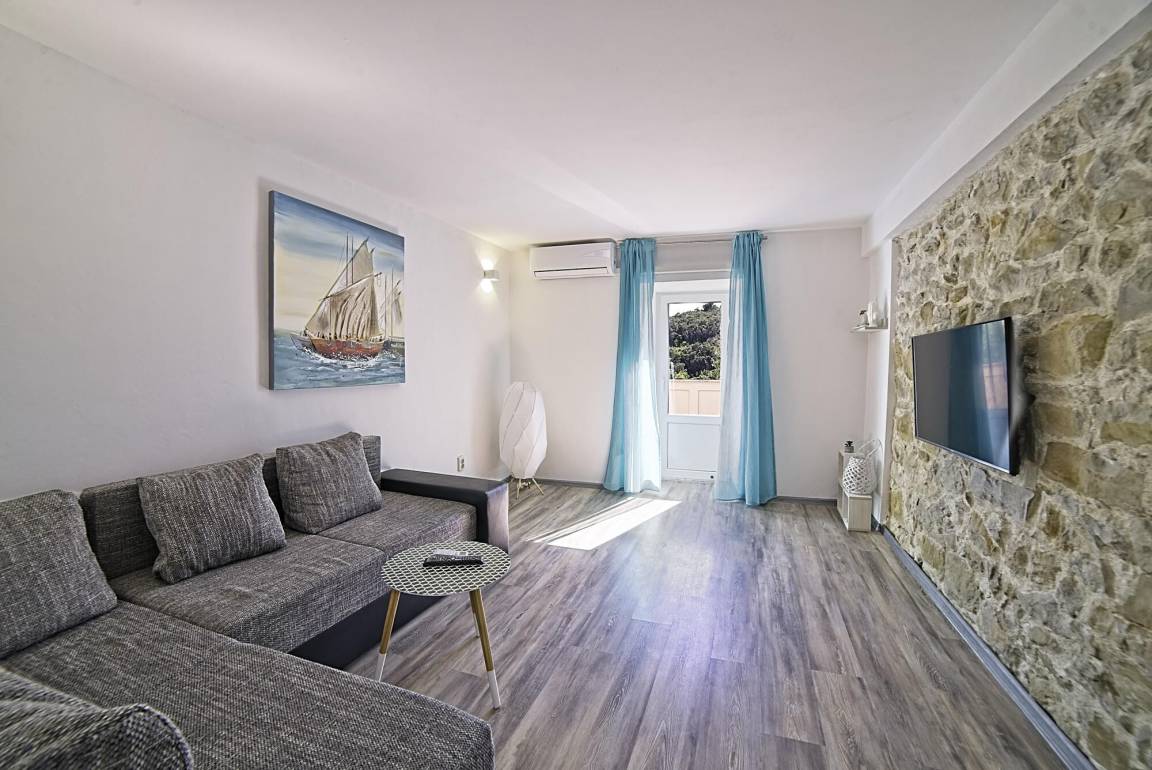 128 M² Ferienhaus ∙ 2 Schlafzimmer ∙ 6 Gäste - Supetarska Draga